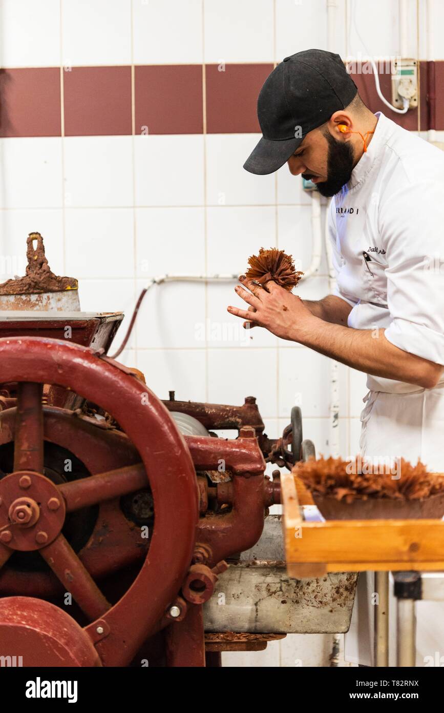 France, Rhone, Lyon, chocolaterie Bernachon, preparation of the ...