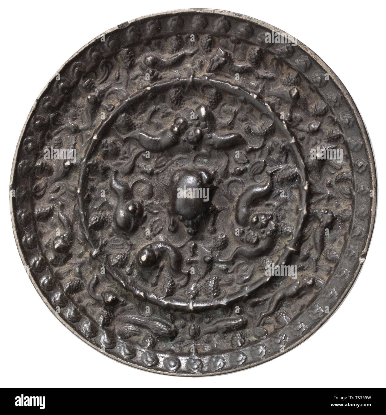 Chinese hand mirror tang dynasty hi-res stock photography and images ...