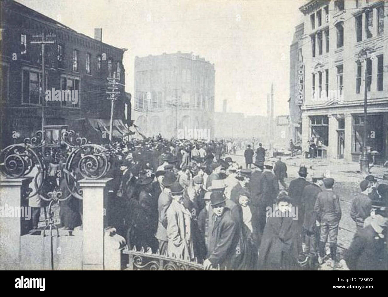 Chelsea Square after the Great Fire of 1908 Stock Photo - Alamy