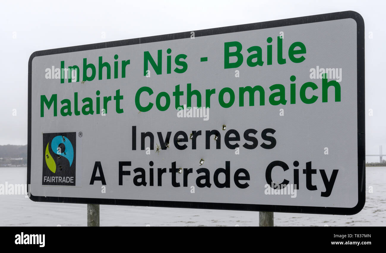Border sign for the City of Inverness (A Fairtrade City), Inverness ...