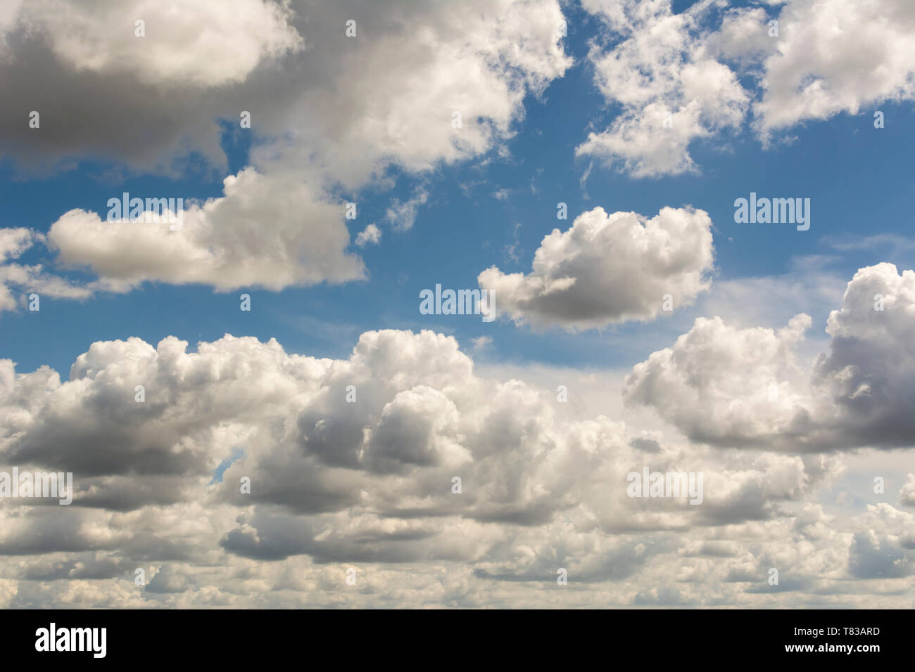 Blue sky and clouds sky, sky background with tiny clouds, Strom clouds Stock Photo - Alamy