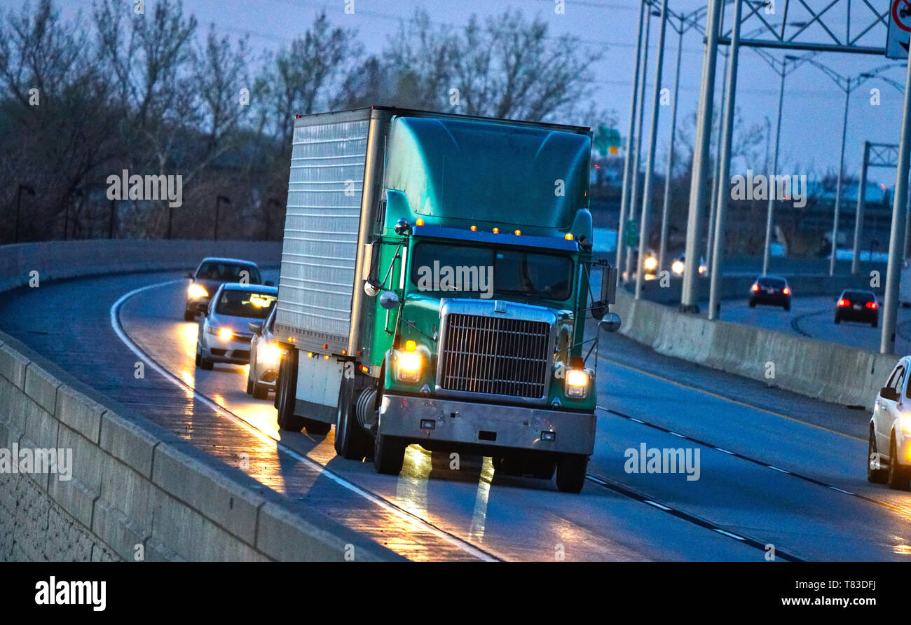 Montreal road highway hi-res stock photography and images - Alamy