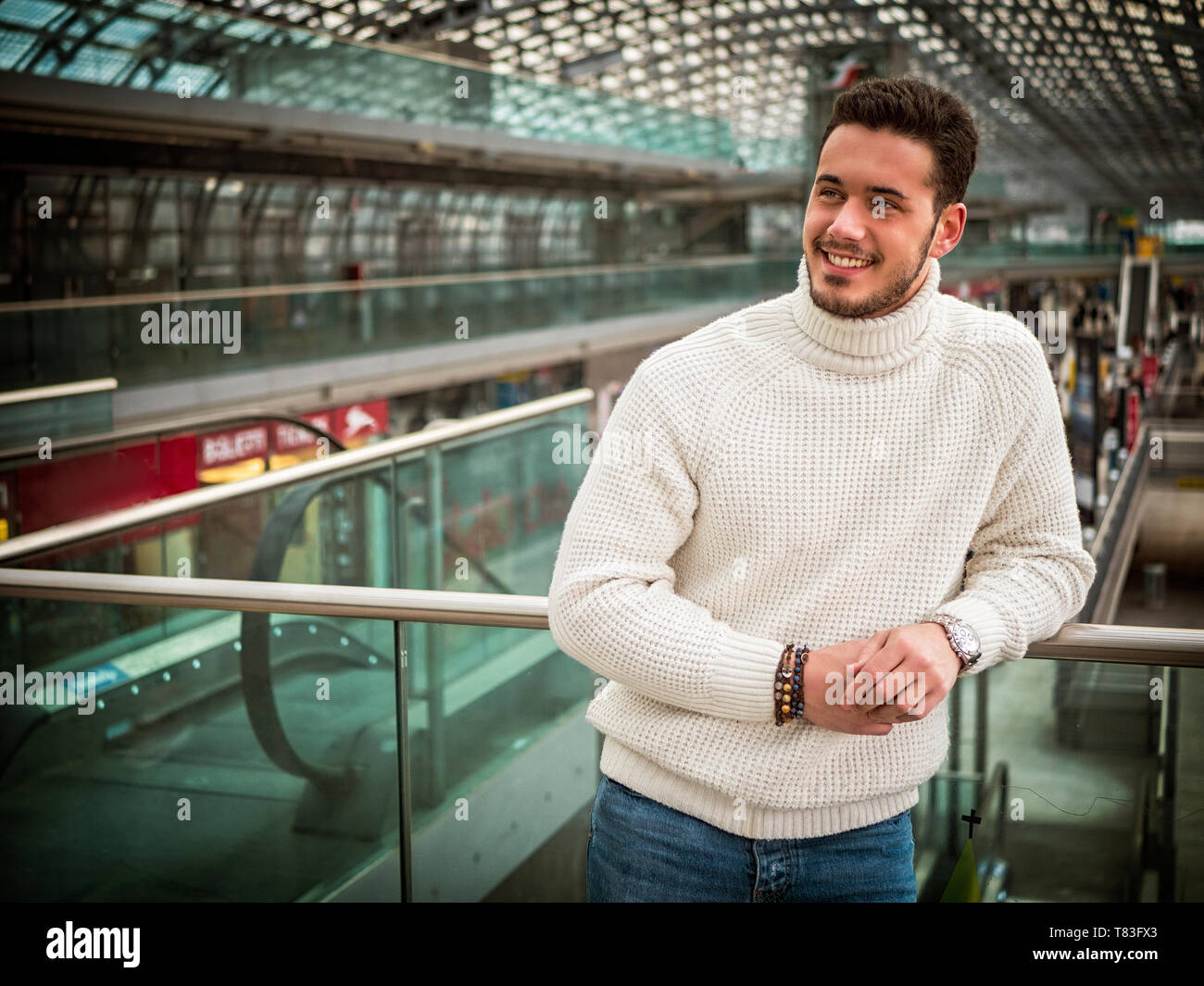 Inside style hi-res stock photography and images - Alamy