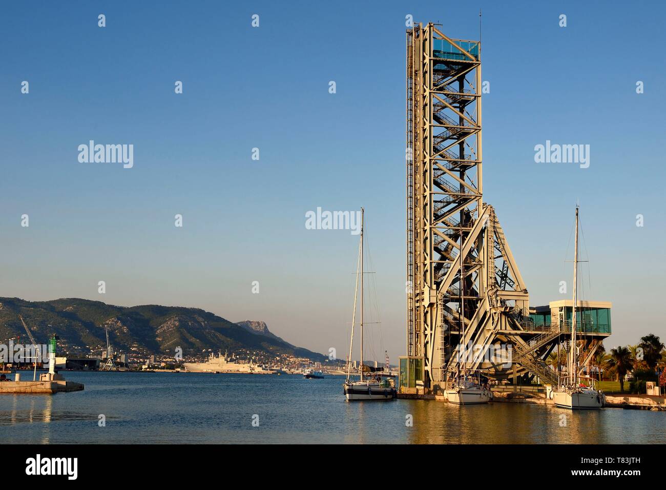 South park bascule bridge hi-res stock photography and images - Alamy