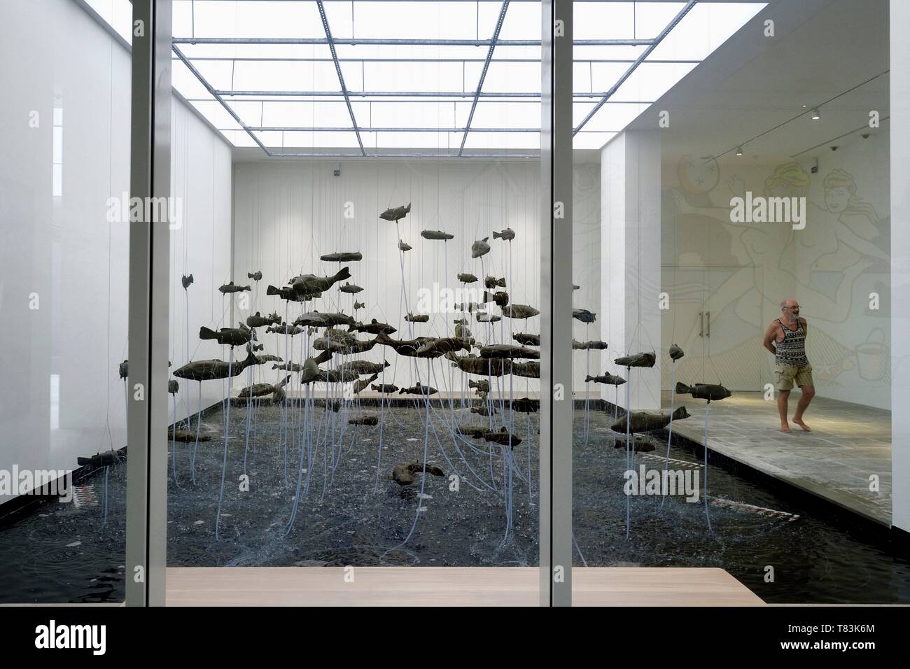 Bruce Nauman Fountain