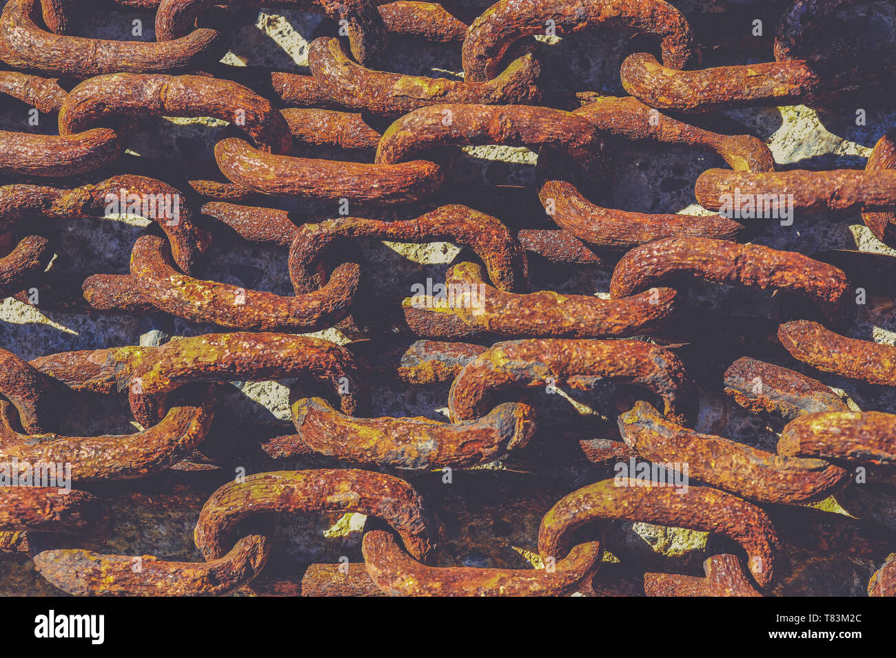 Old rusty chains hi-res stock photography and images - Alamy