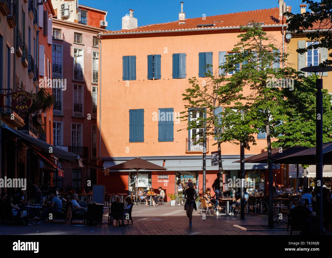 France, Pyrenees Orientales, Perpignan, city center, street scene in ...