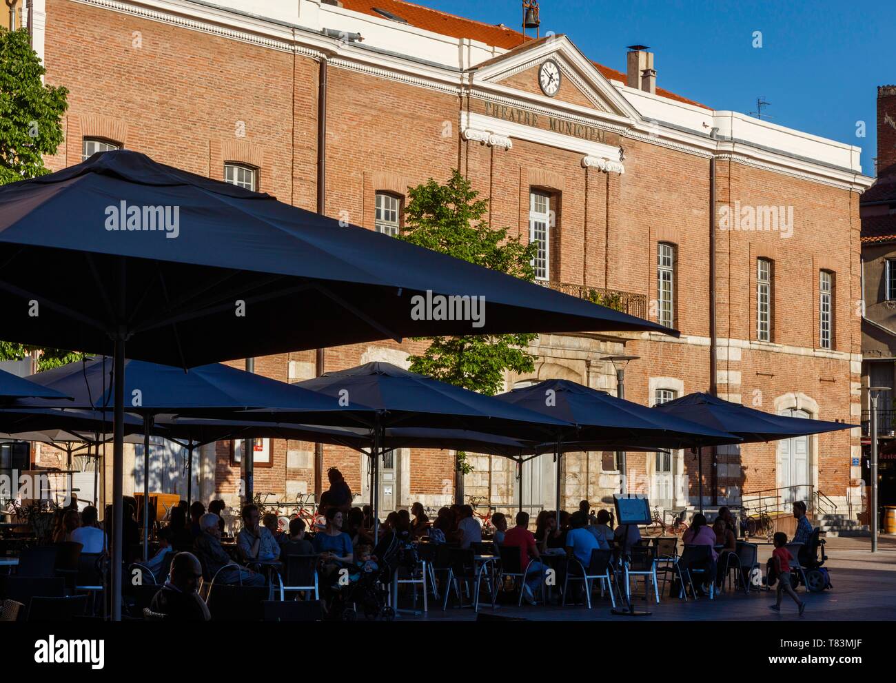 France, Pyrenees Orientales, Perpignan, city center, street scene in ...