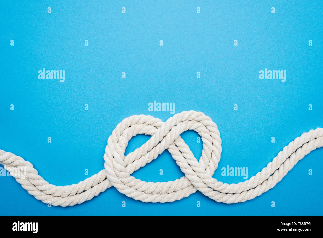 White sailor knot hi-res stock photography and images - Alamy