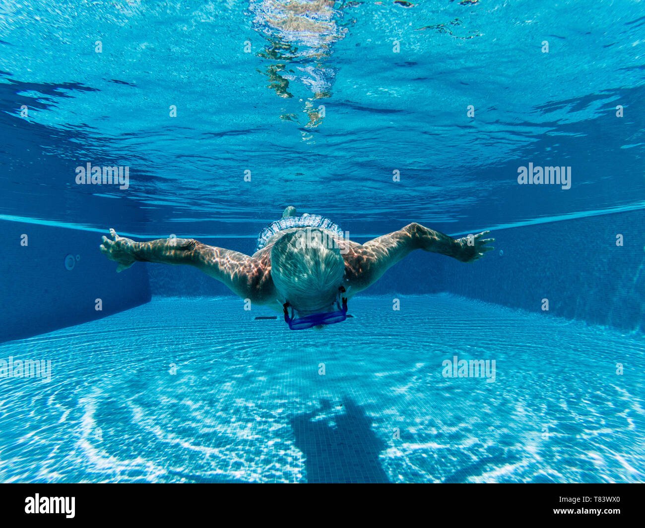 Senior swimming pool underwater hi-res stock photography and images - Alamy