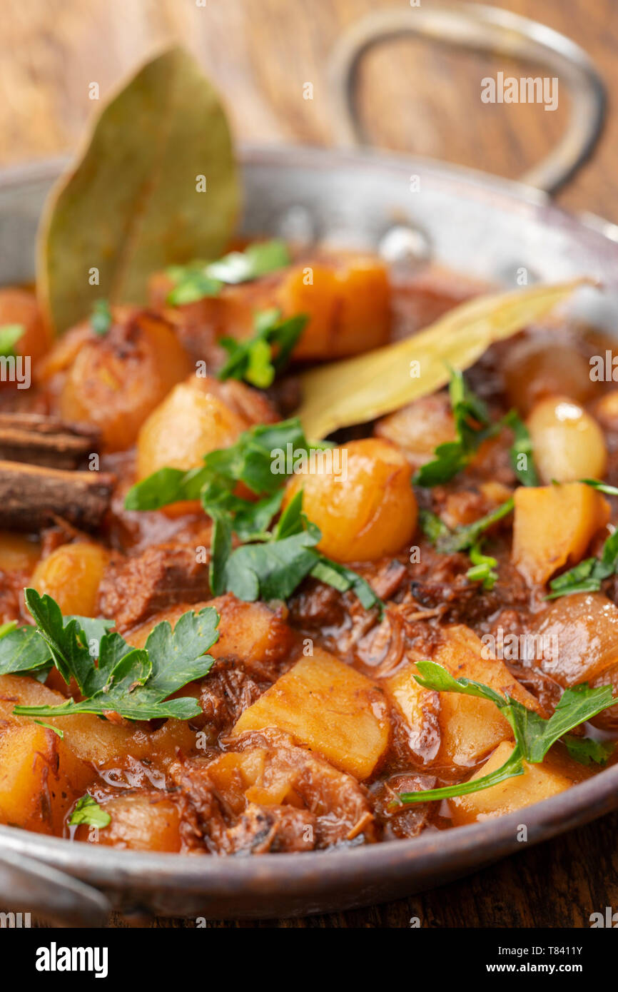 Greek Beef Stifado High Resolution Stock Photography and Images - Alamy