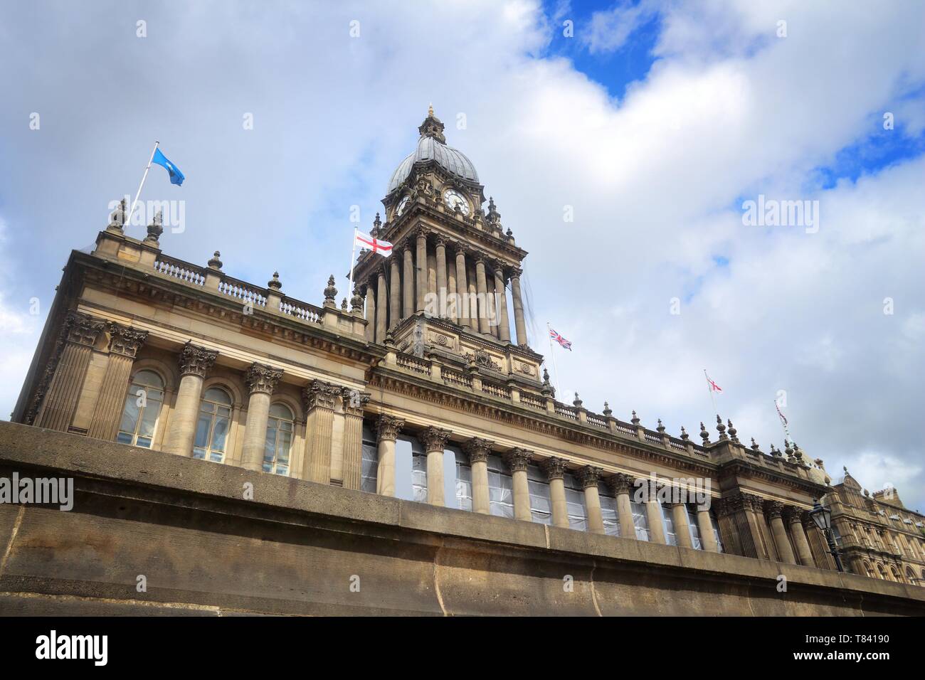 Leeds - city in West Yorkshire, UK. City Hall building Stock Photo - Alamy