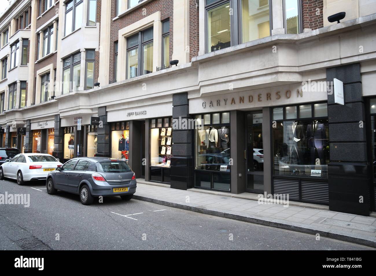 Savile row suit hi-res stock photography and images - Alamy