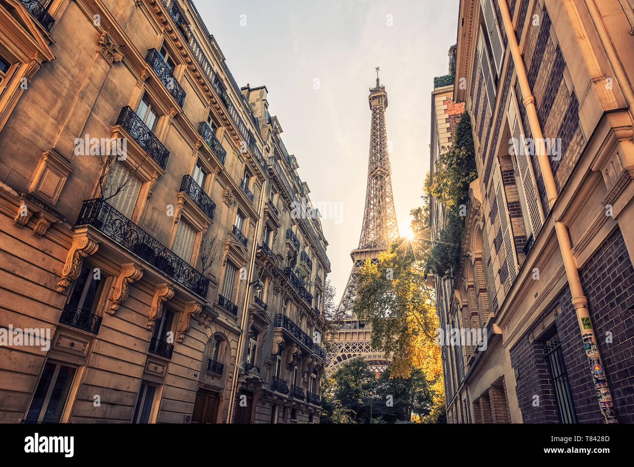 Street view of the eiffel tower hi-res stock photography and images - Alamy