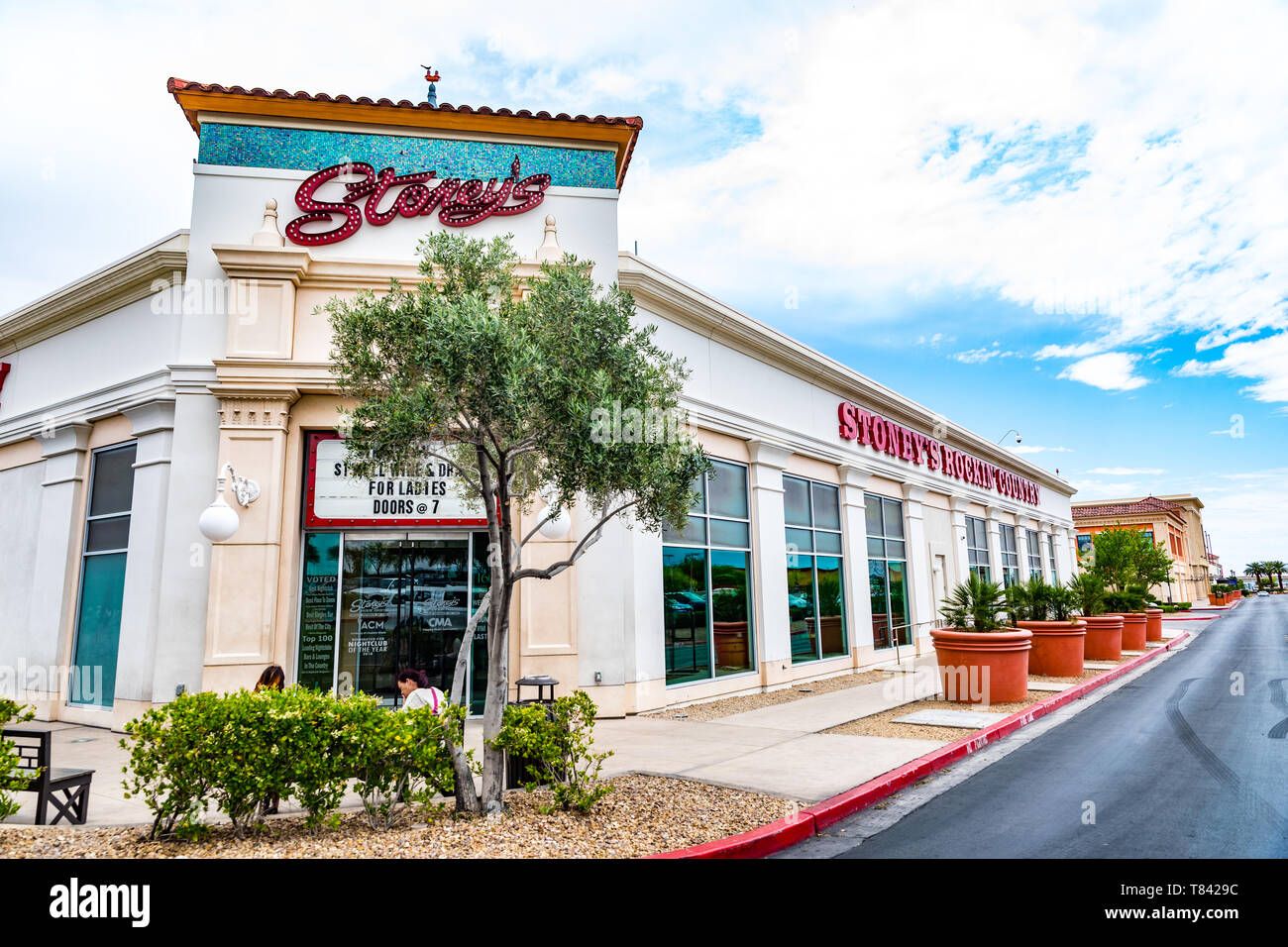 Stoneys rockin country bar and restaurant at The Town Square Shopping ...