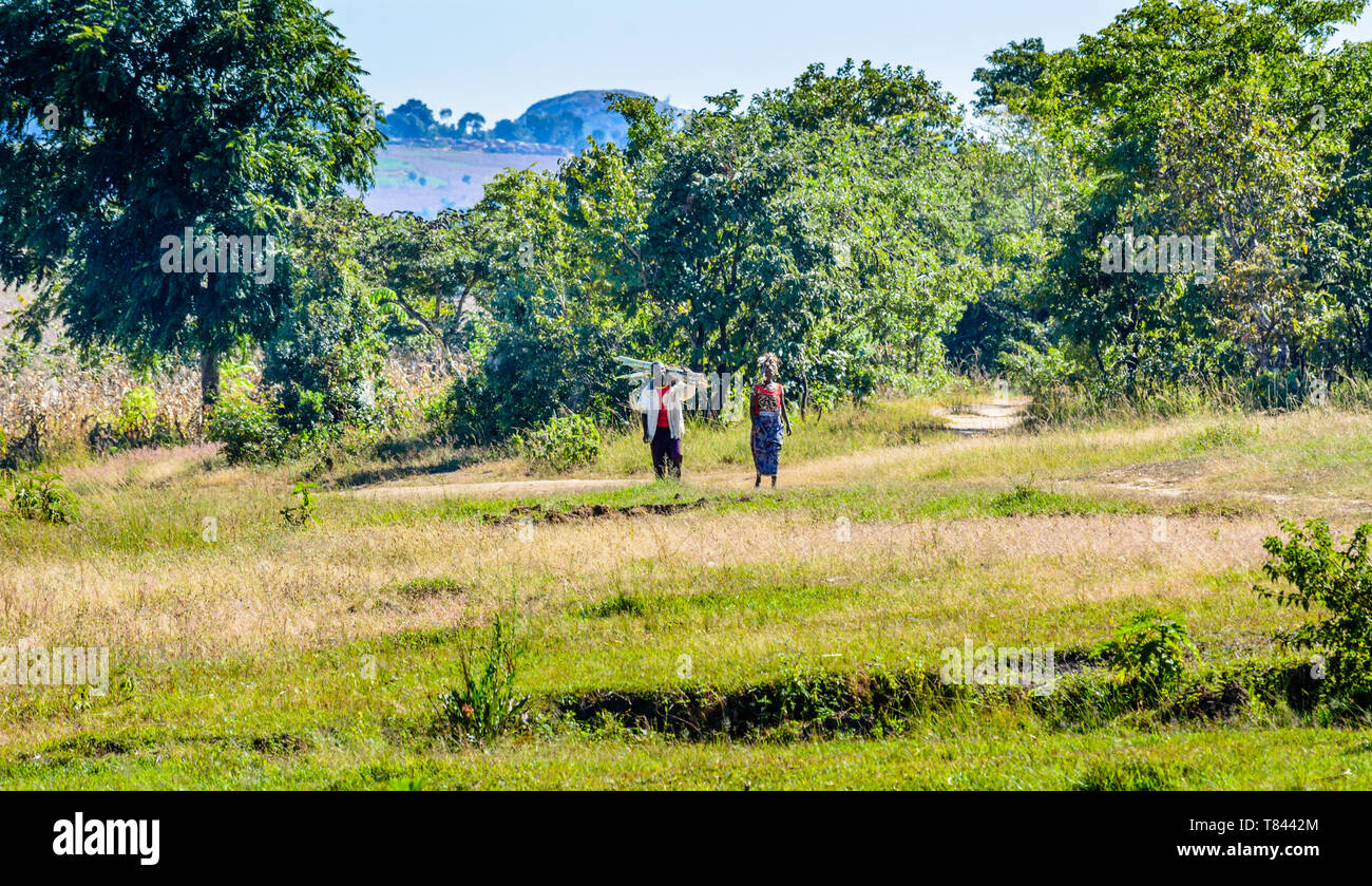 Sub saharan africa man and wife hi-res stock photography and images - Alamy