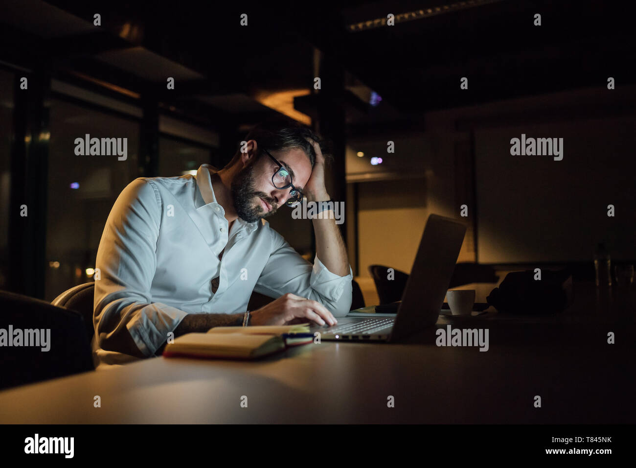 Night typing hi-res stock photography and images - Alamy