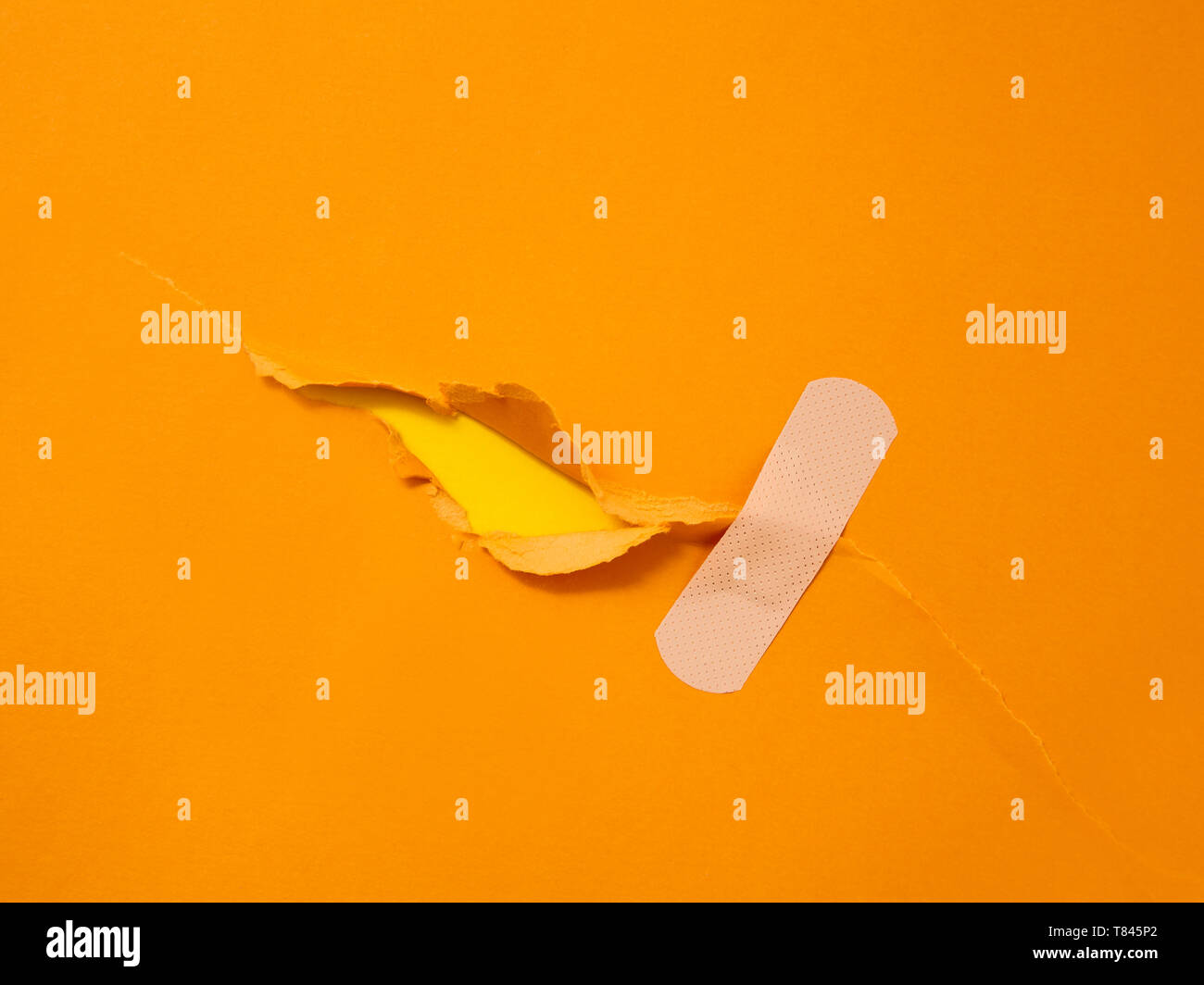 Adhesive plaster hi-res stock photography and images - Alamy