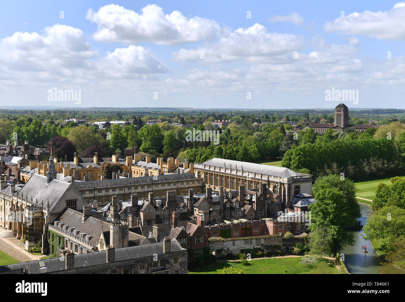 General view of Cambridge University including Trinity College and ...