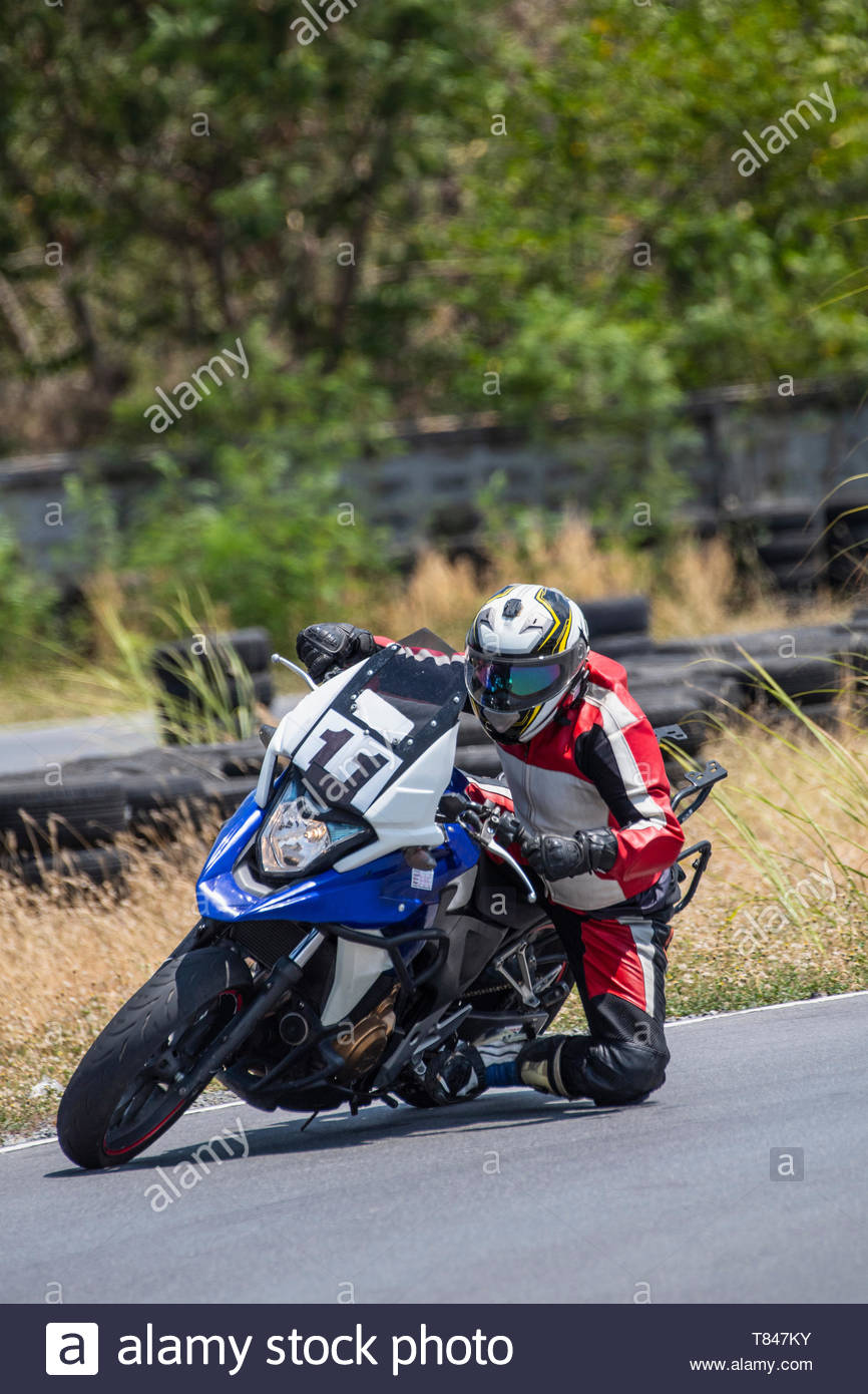 Leaning Sideways Stock Photos & Leaning Sideways Stock Images - Alamy