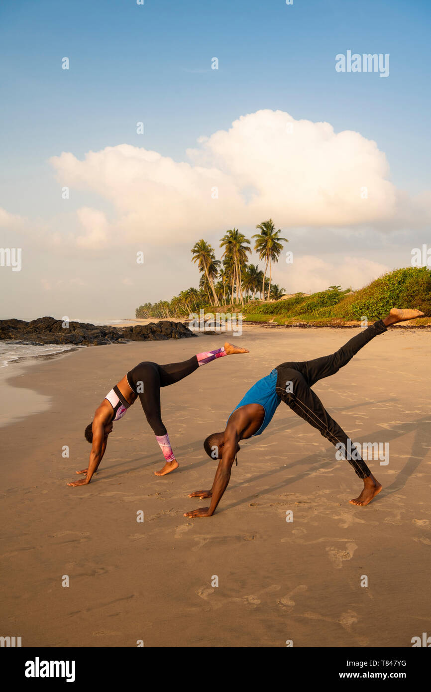 Balance beach hi-res stock photography and images - Alamy