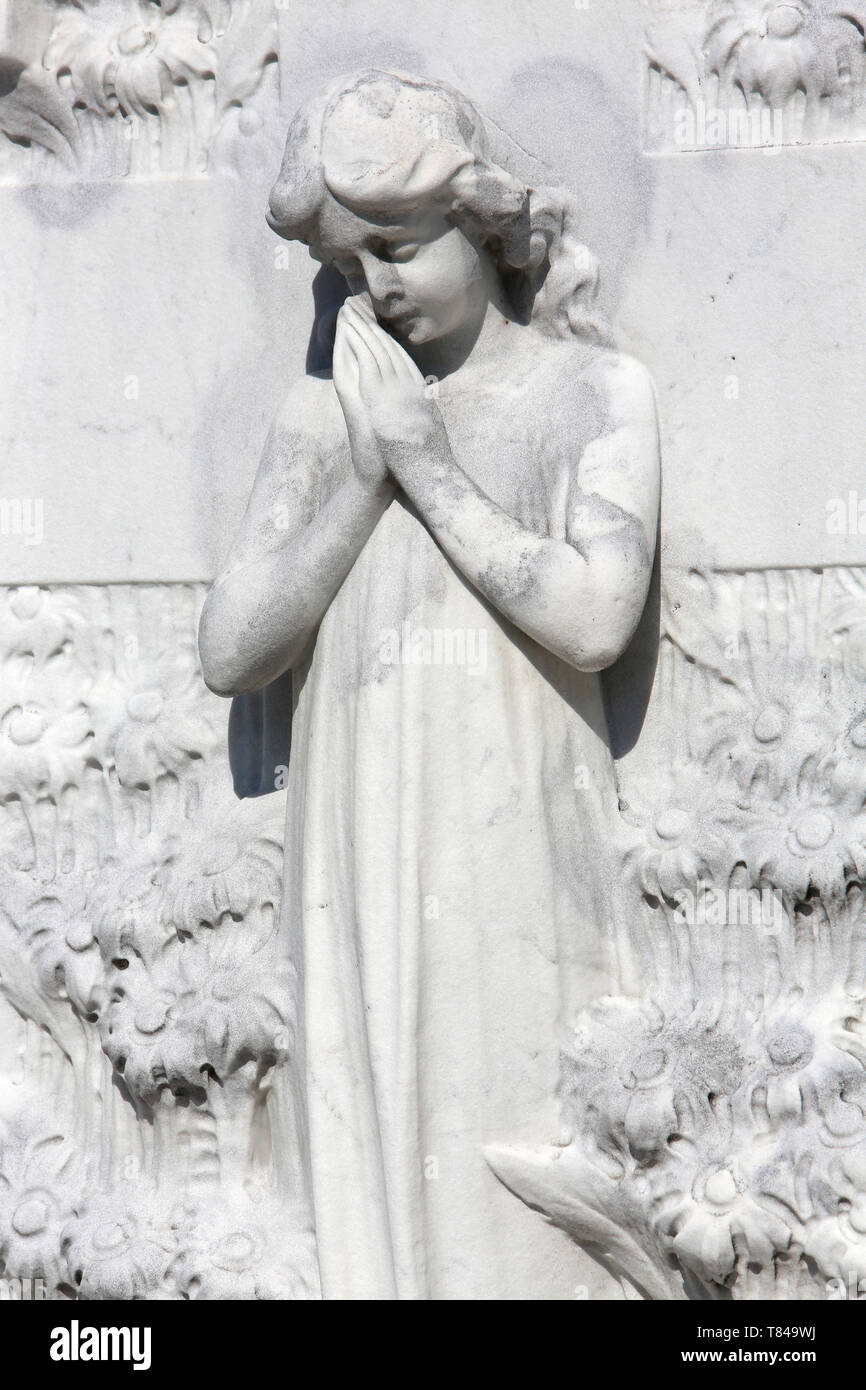 Pierre tombale vierge marie hi-res stock photography and images - Alamy