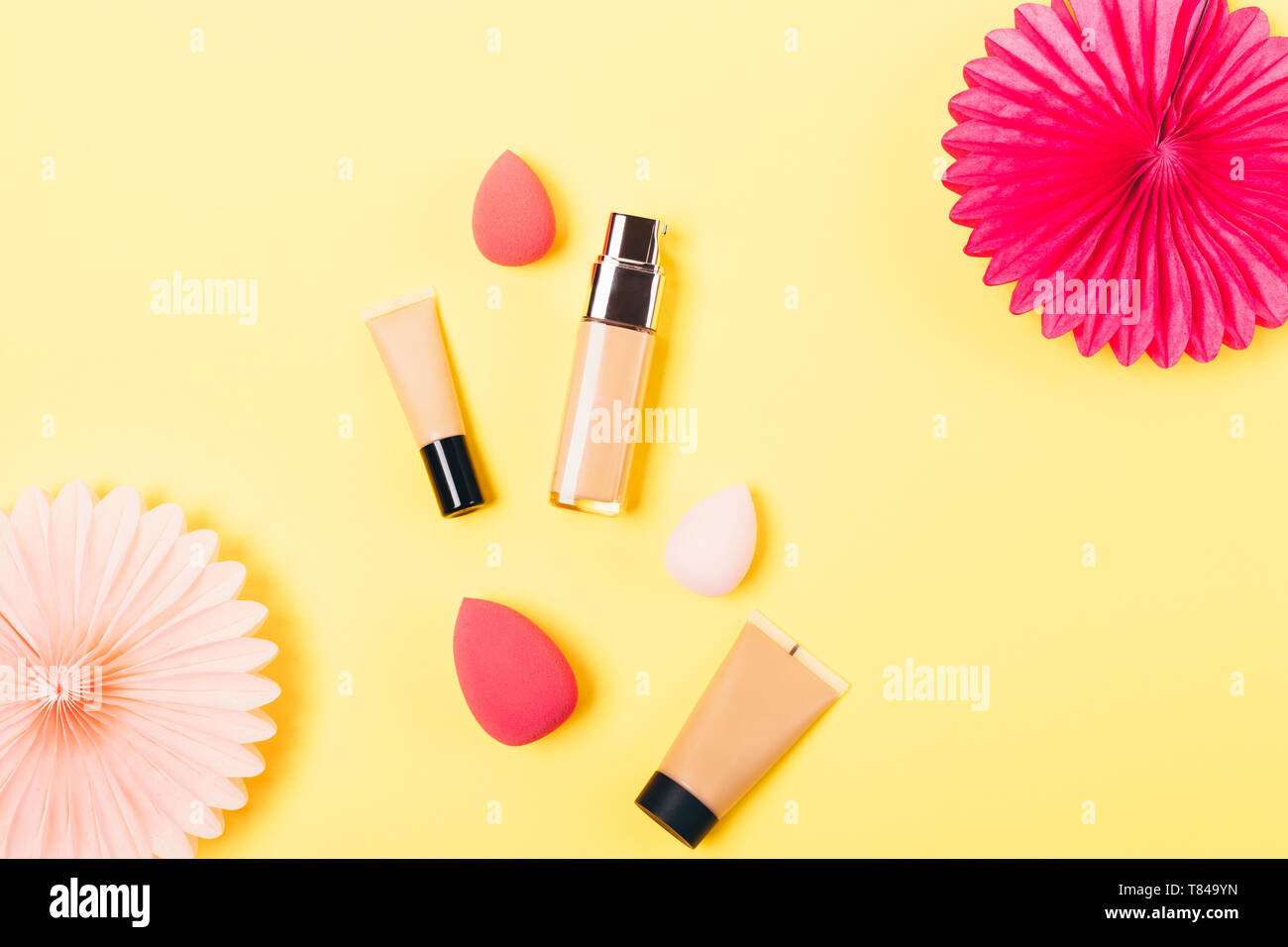 Cosmetic foundation hi-res stock photography and images - Alamy