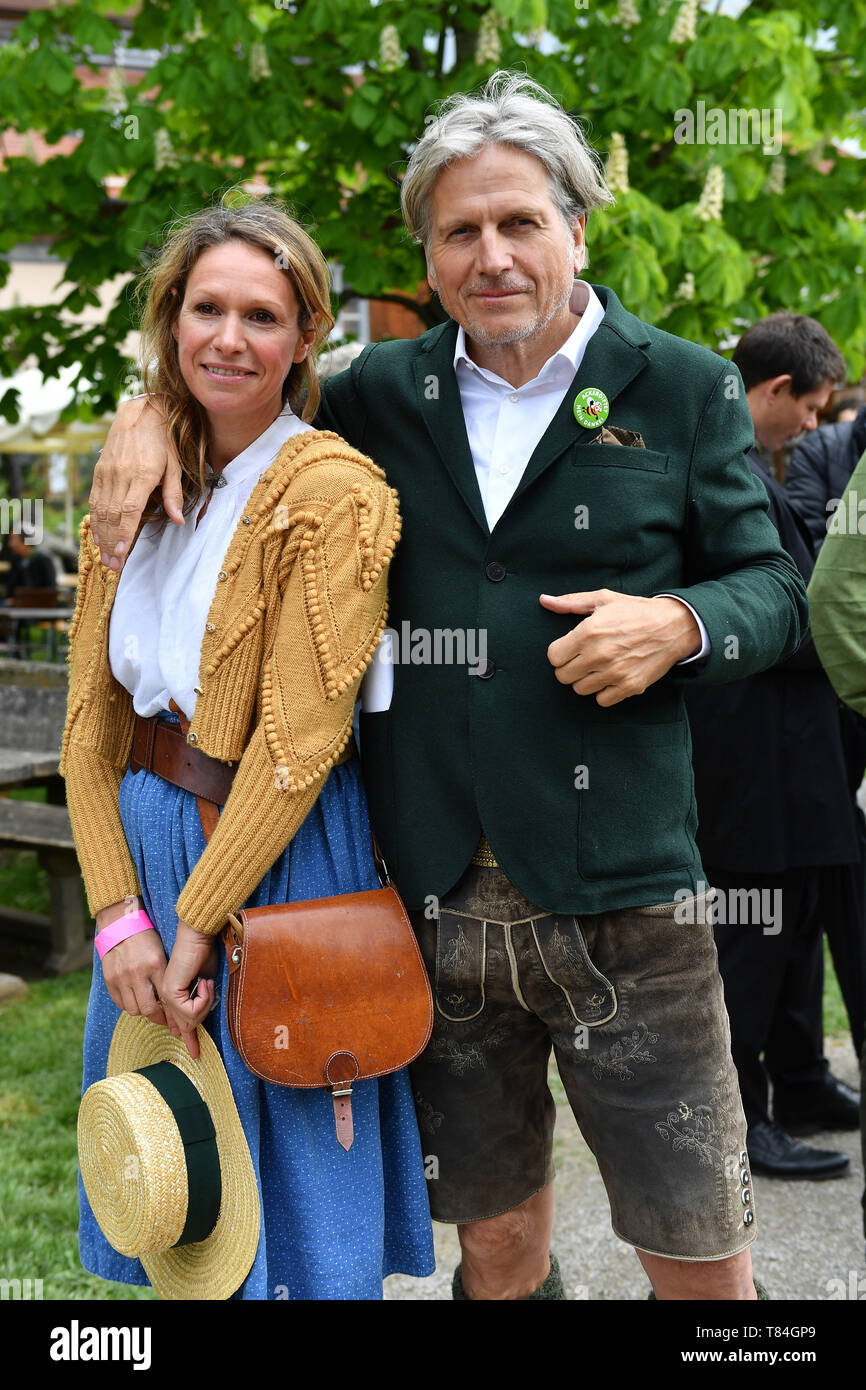 Glonn, Germany. 10th May, 2019. Georg SCHWEISFURTH with partner on the ...