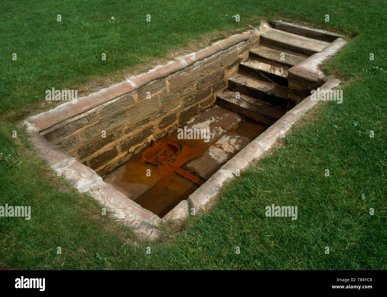 Chalybeate well hi-res stock photography and images - Alamy