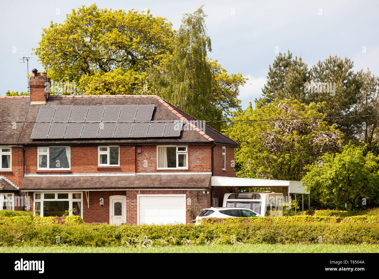 Solar array panel hi-res stock photography and images - Alamy