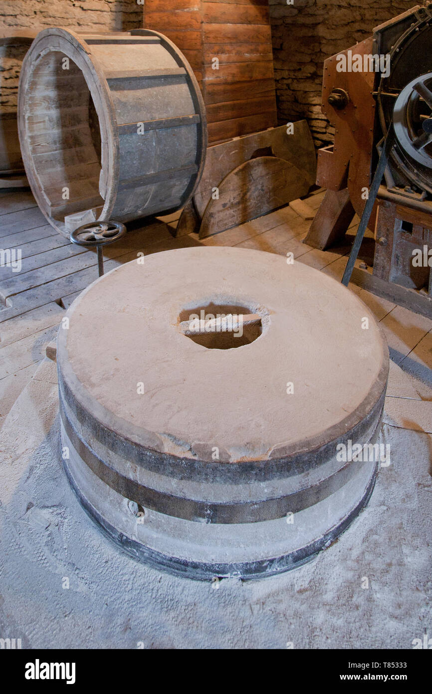 Old mill manor hi-res stock photography and images - Alamy