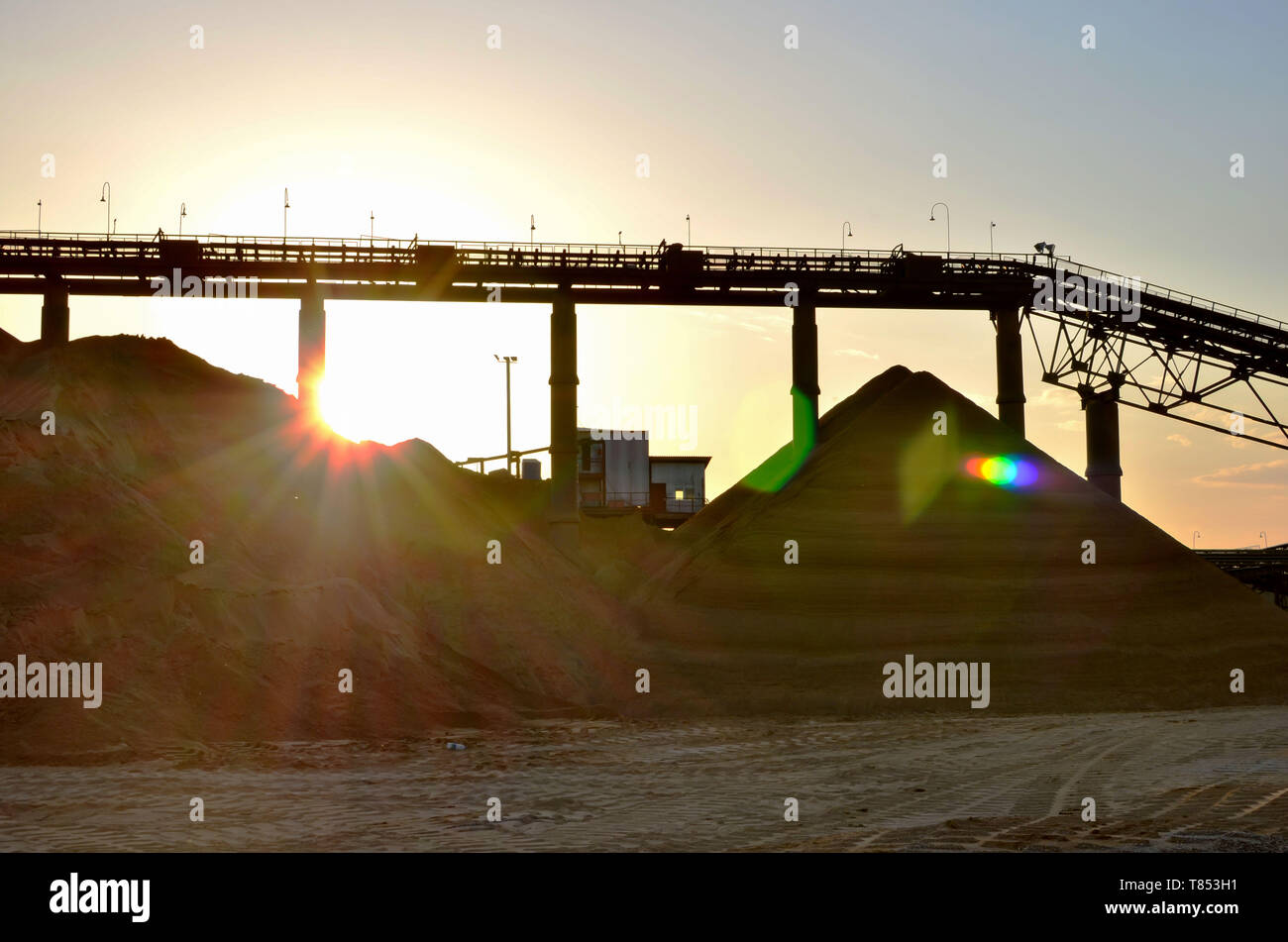 Sorting aggregates hi-res stock photography and images - Alamy