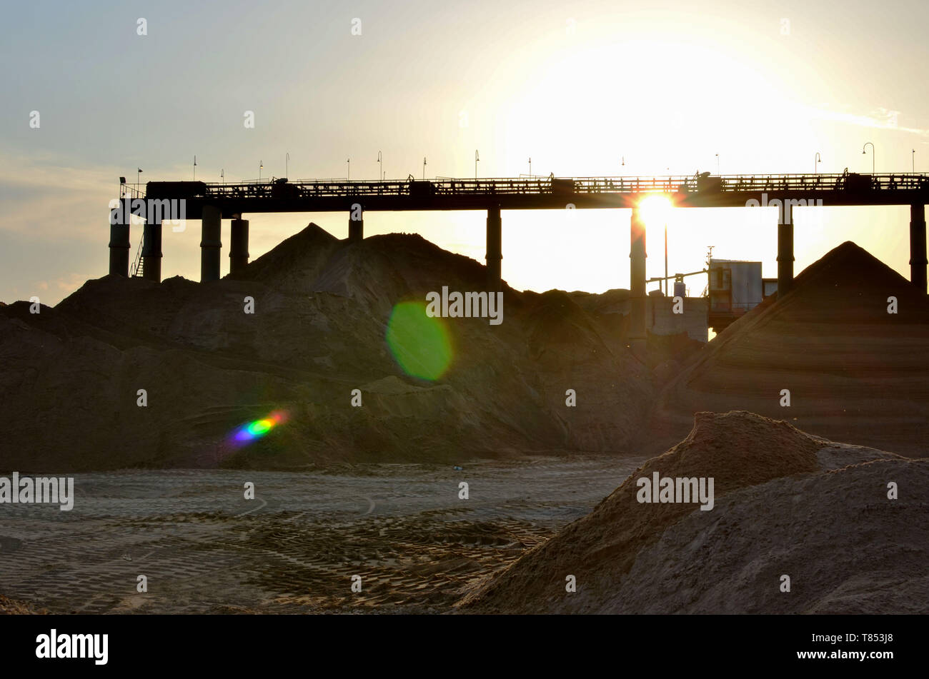 Sorting aggregates hi-res stock photography and images - Alamy