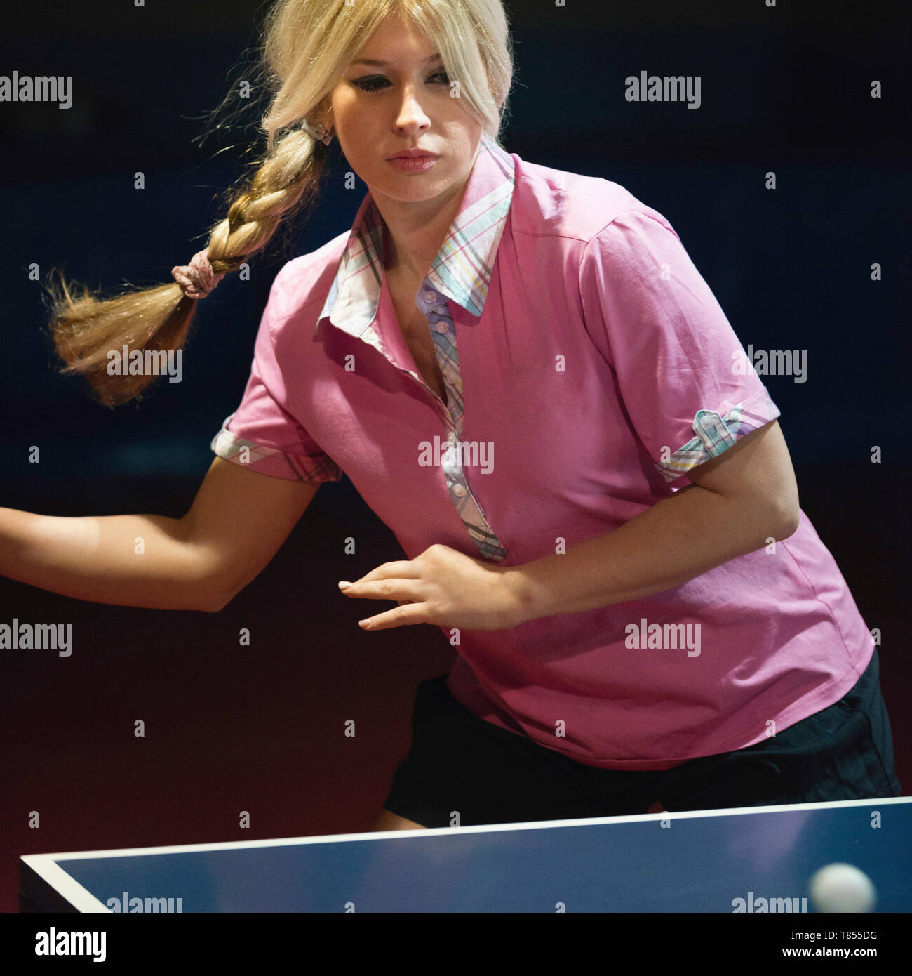 Womens table tennis hi-res stock photography and images - Alamy