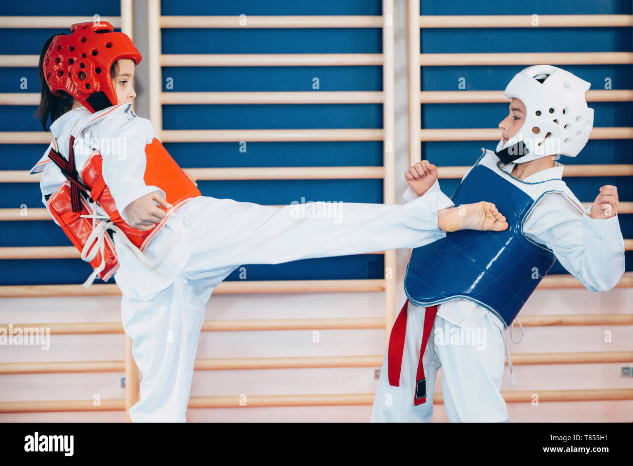Taekwondo sparring hi-res stock photography and images - Alamy
