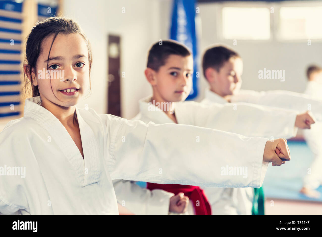 Children in taekwondo class Stock Photo - Alamy