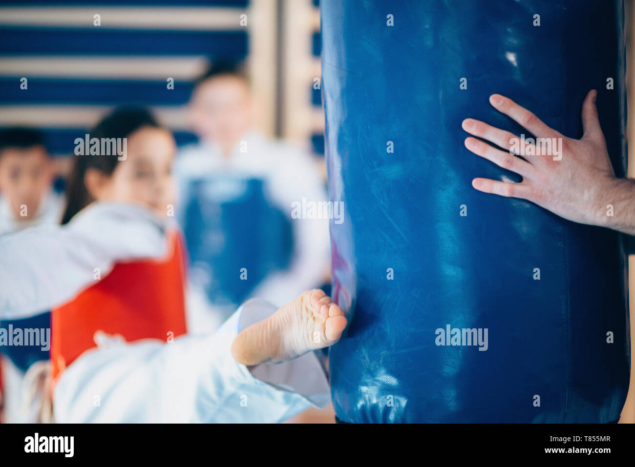 Karate kick class hi-res stock photography and images - Alamy