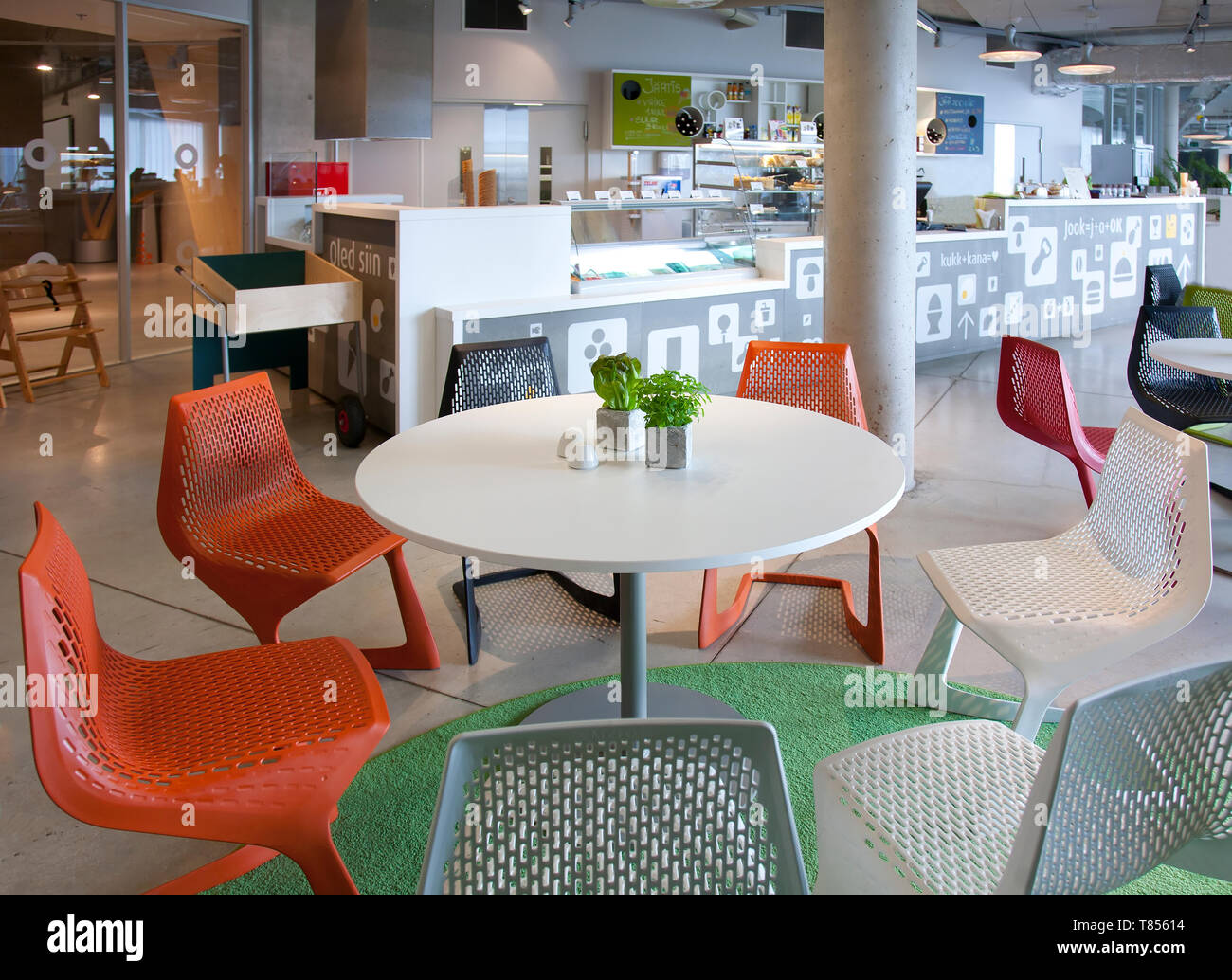 Newtons cafe hi-res stock photography and images - Alamy