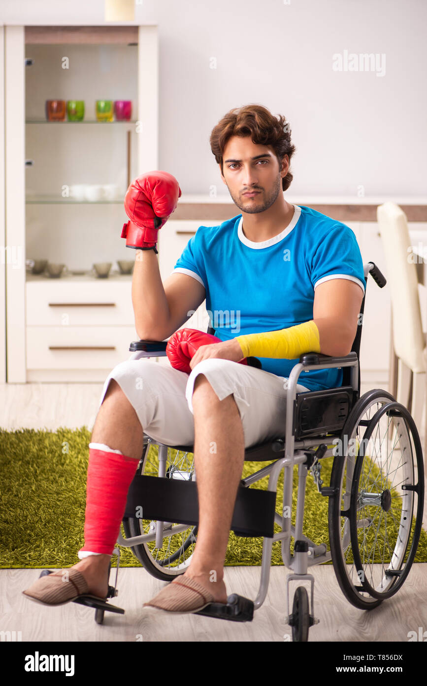 Injured man recovering from his injury Stock Photo - Alamy