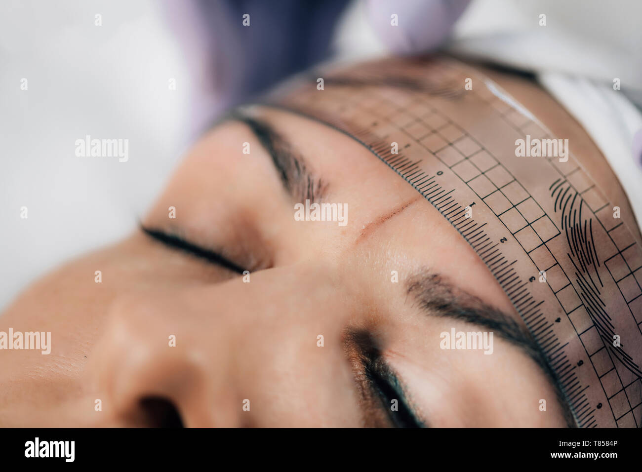 Professional eyebrow pencil hi-res stock photography and images - Alamy