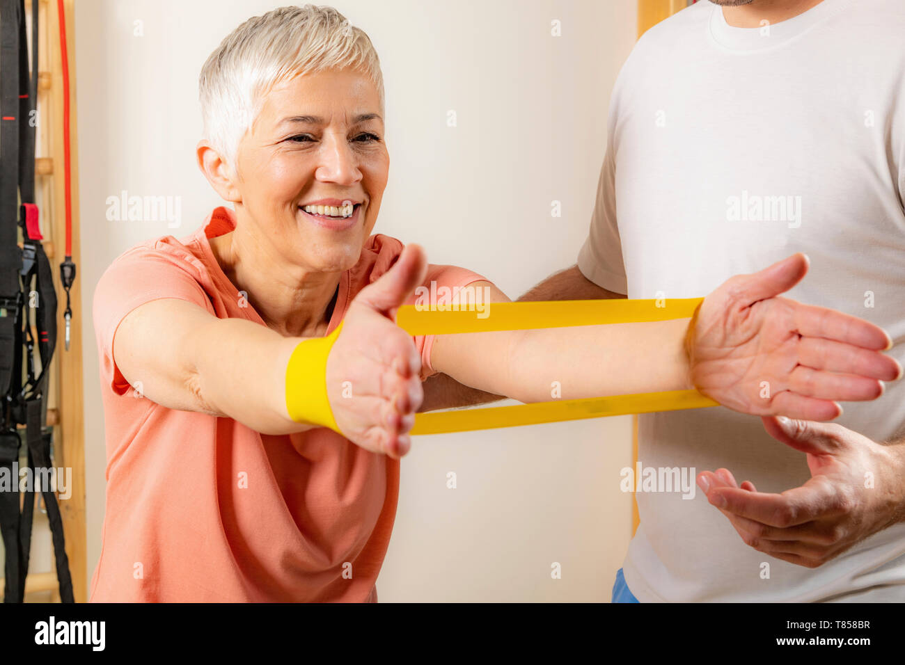 Resistance band physiotherapy senior hi-res stock photography and ...