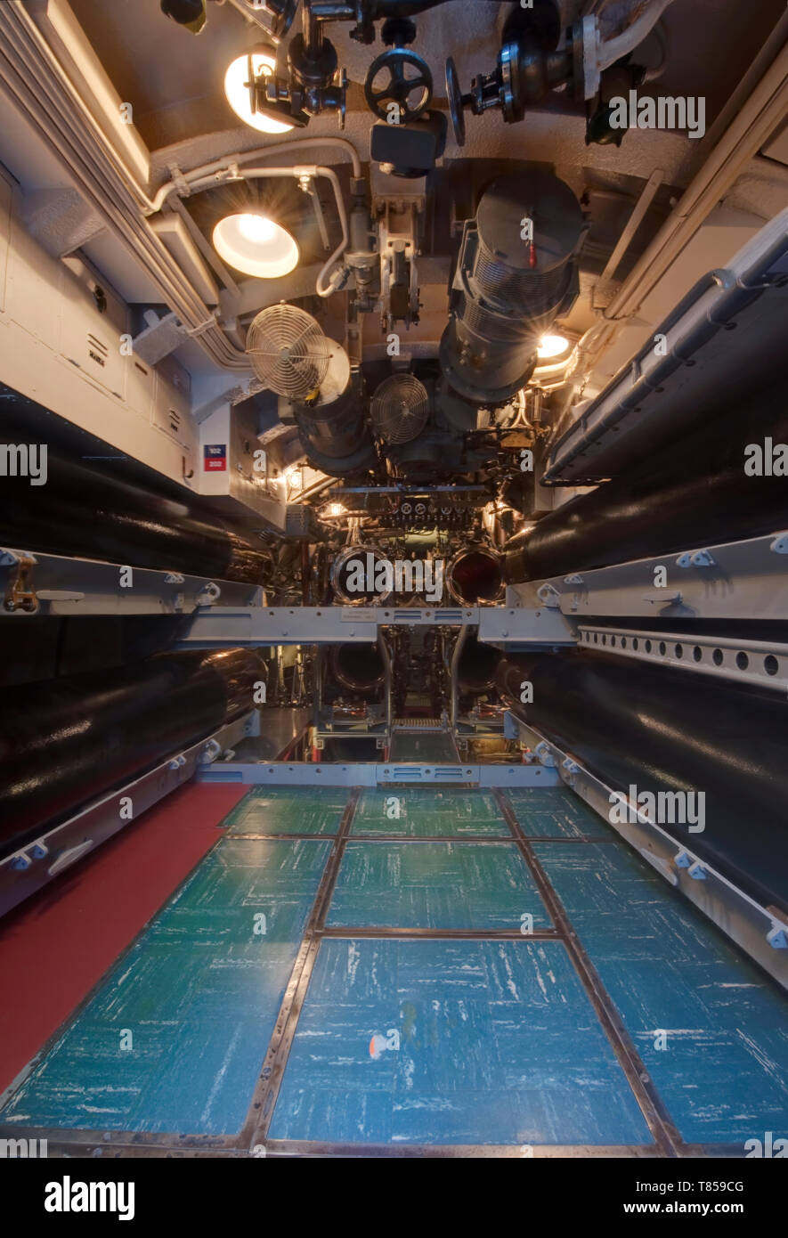 Submarine interior hi hi-res stock photography and images - Alamy