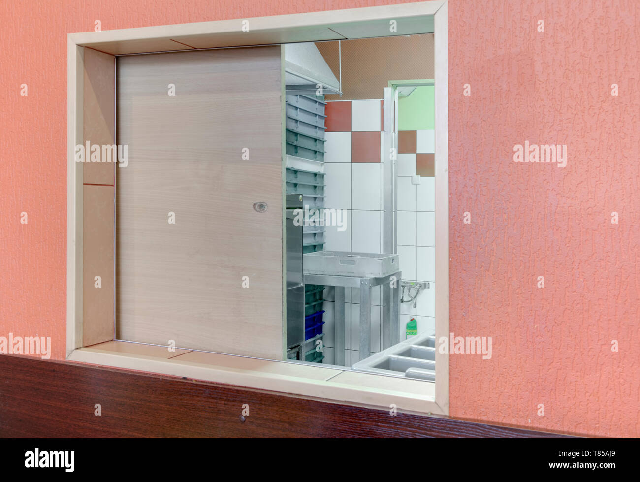 Restaurant Kitchen Window Stock Photo - Alamy