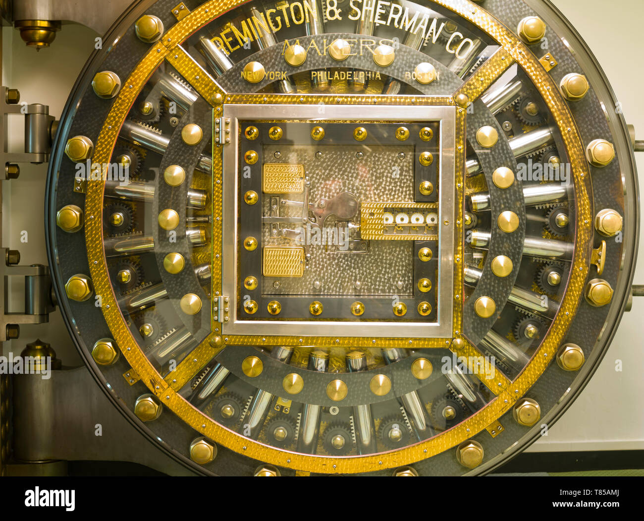 Bank Vault Door Stock Photo - Alamy