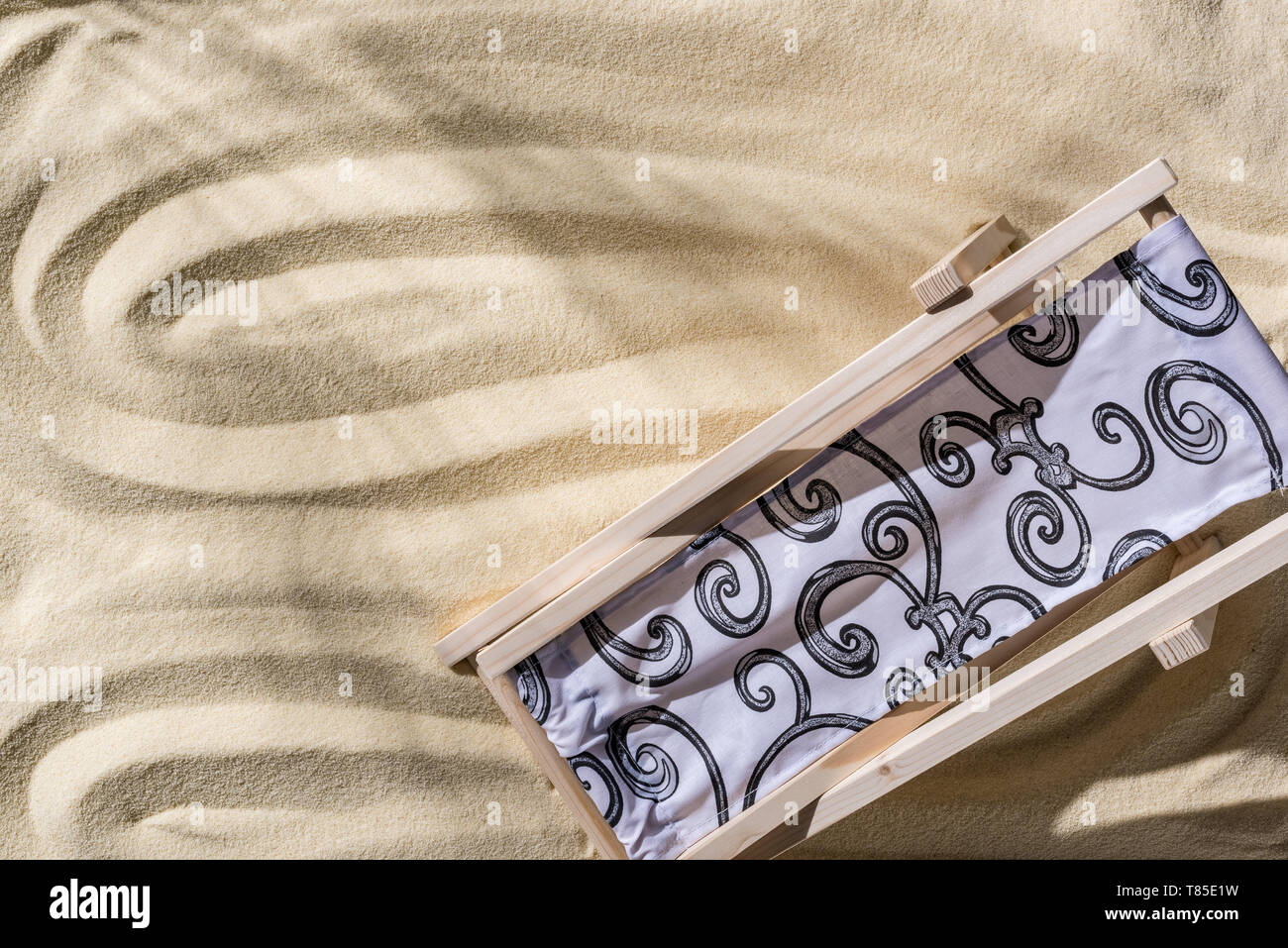 Wavy deck hi-res stock photography and images - Alamy