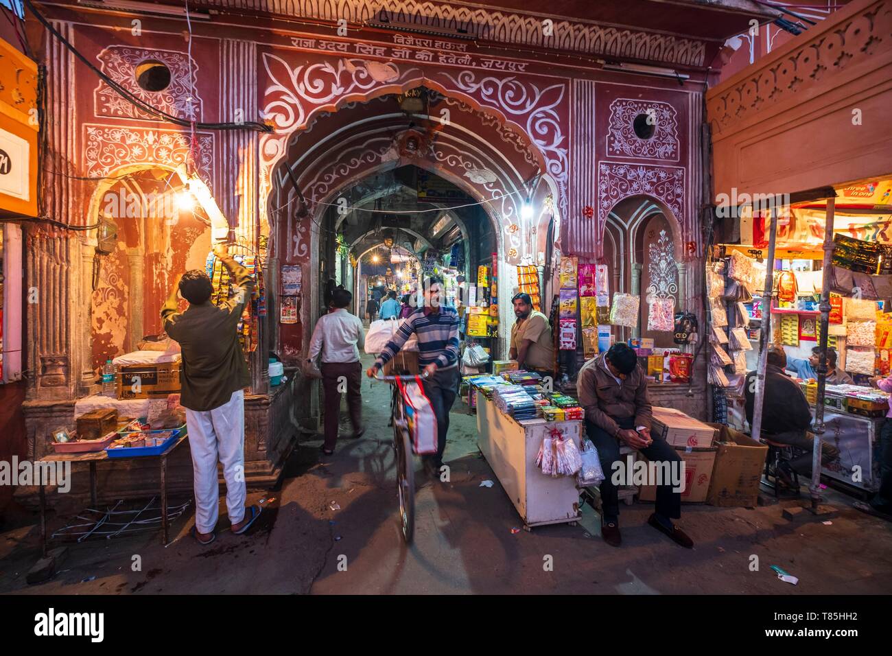 Tripolia bazar, jaipur hi-res stock photography and images - Alamy