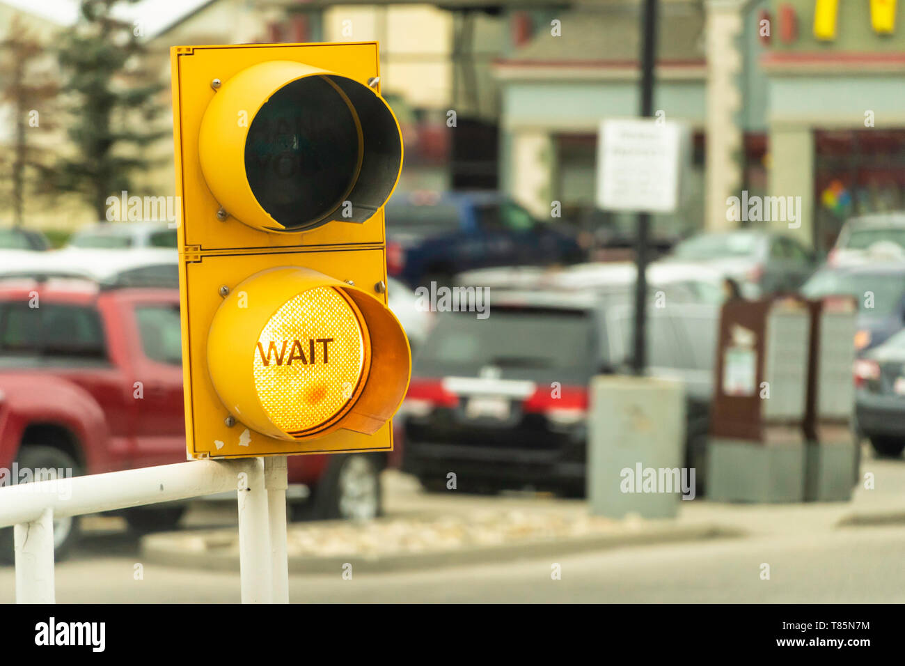 Wait signal at end of car wash in gas station Stock Photo - Alamy
