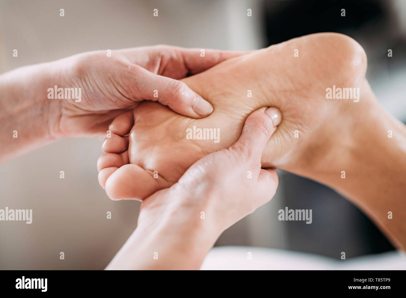 Young woman sore foot hi-res stock photography and images - Alamy