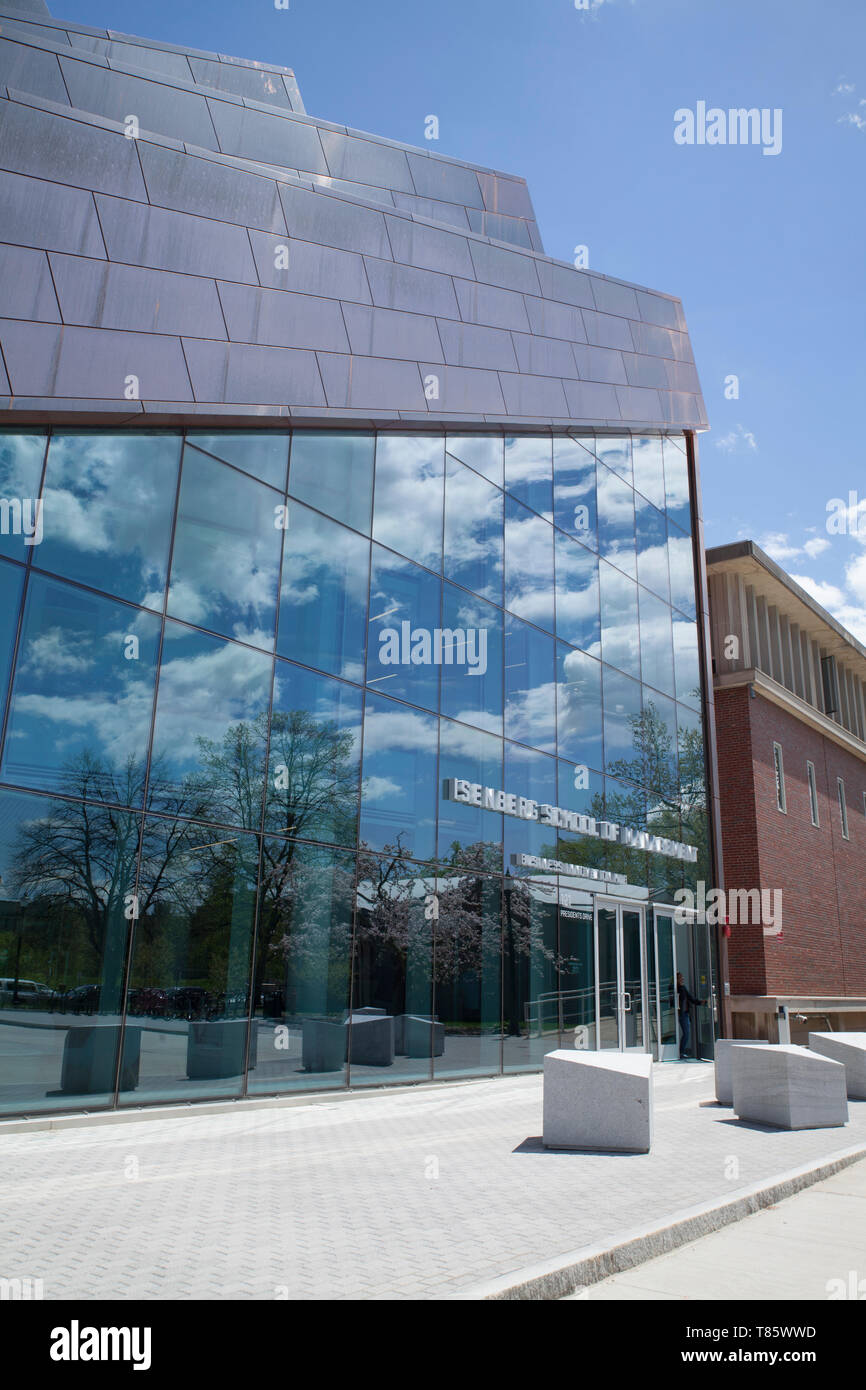 School of management hi-res stock photography and images - Alamy