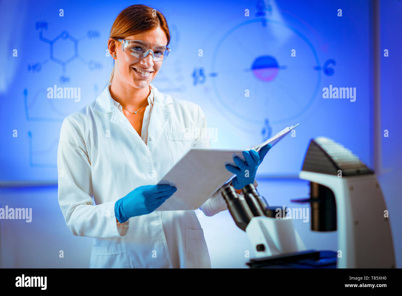 Laboratory portrait hi-res stock photography and images - Alamy